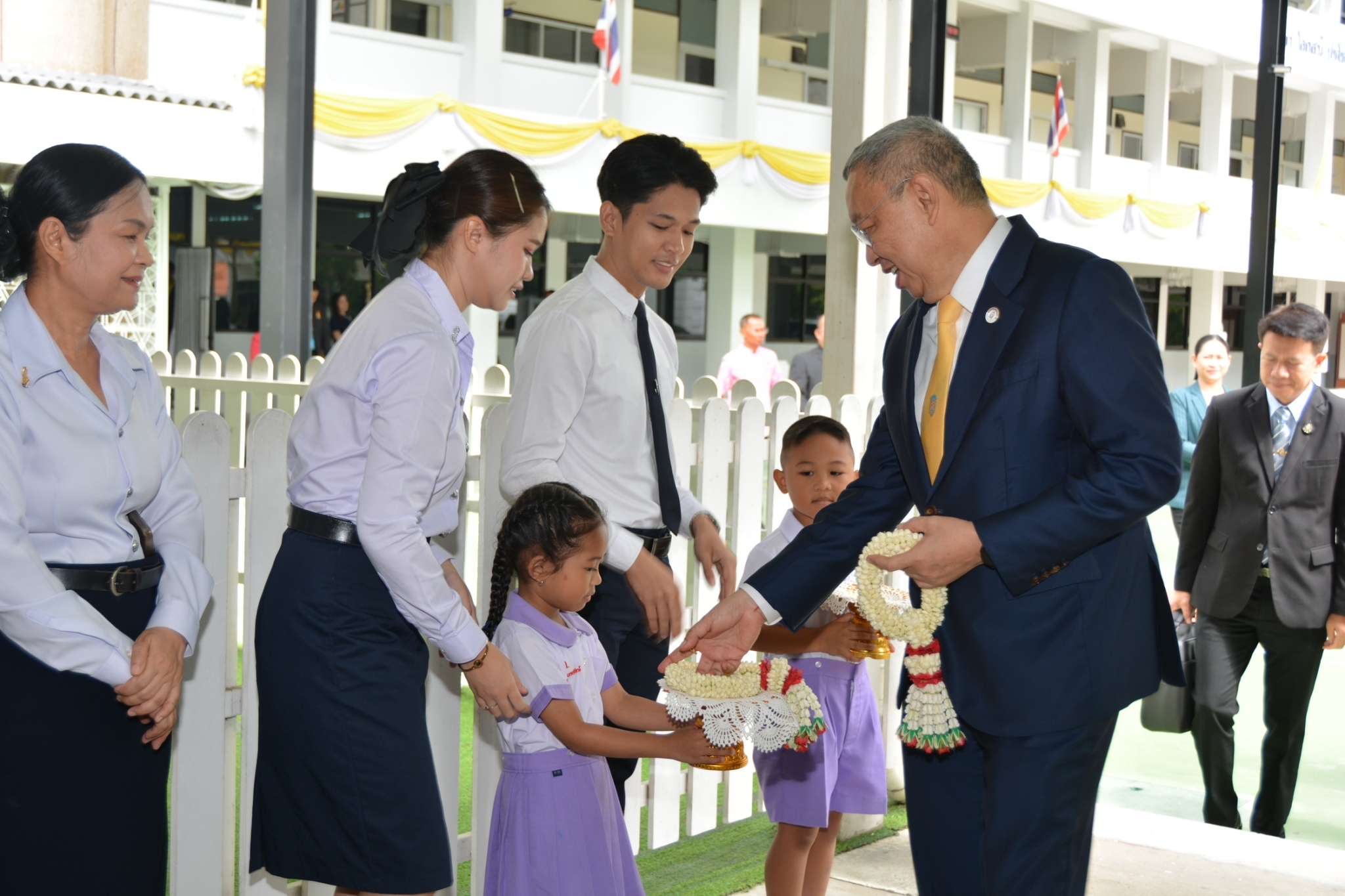 DLTV มูลนิธิการศึกษาทางไกลผ่านดาวเทียม